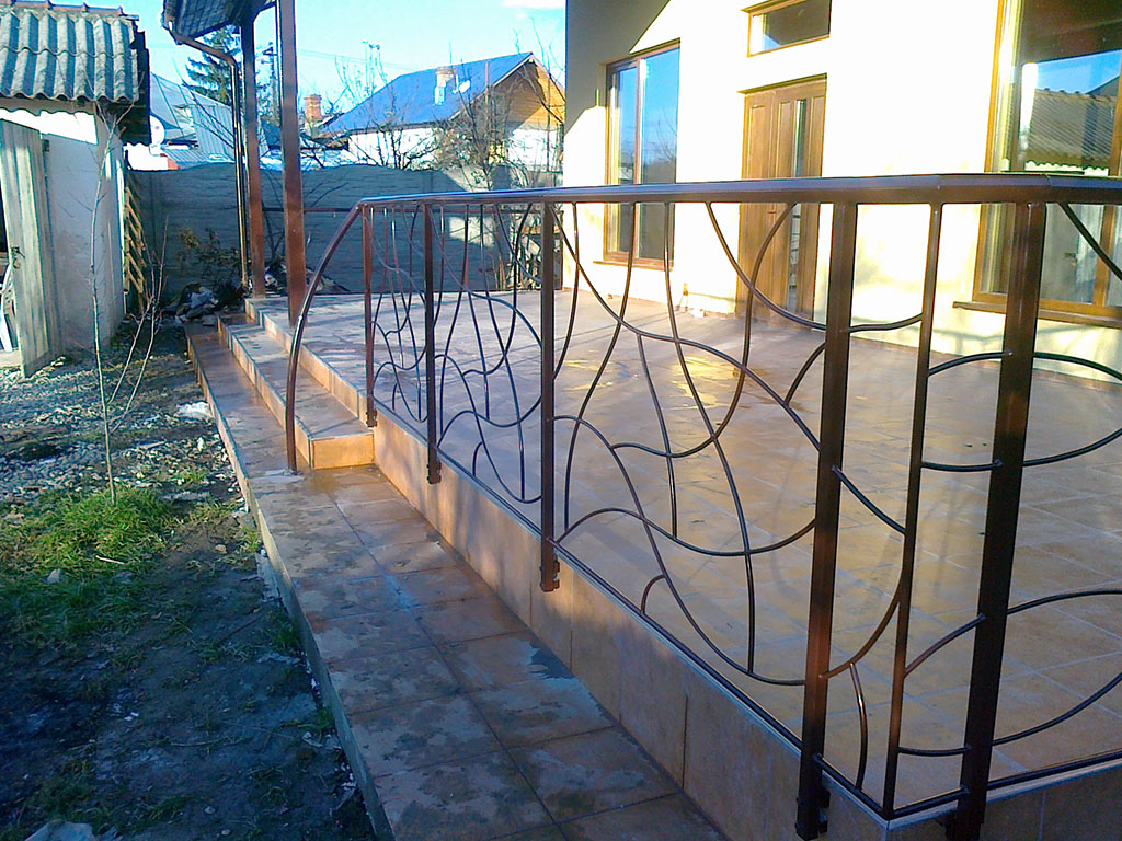 Fier forjat Pitesti | Balcoane fier forjat | Modele balcoane fier ...